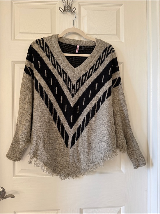 Love By Design | Sweaters | Love By Design Black And Gray Vneck Fringe ...